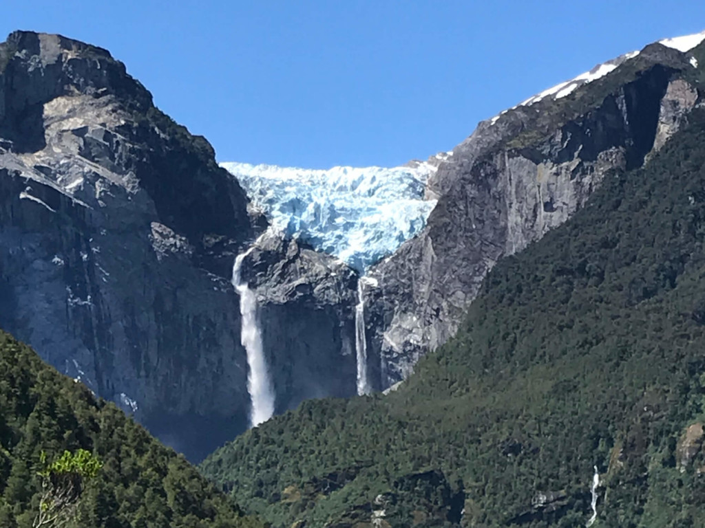 Ventisquero Colgante en Parque Nacional Queulat – 100% Patagonia